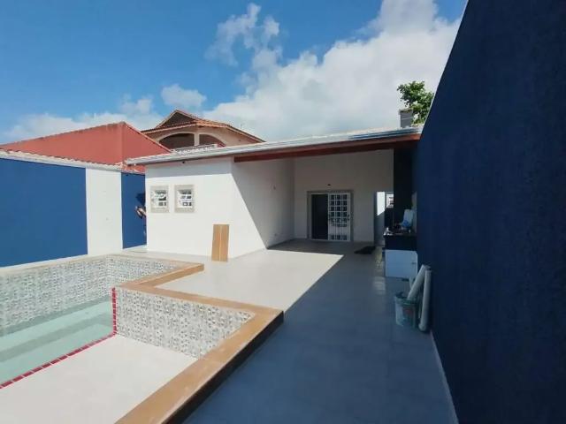 Casa / Sobrado para Venda em Itanhaém/SP Jardim Jamaica 3 Quartos