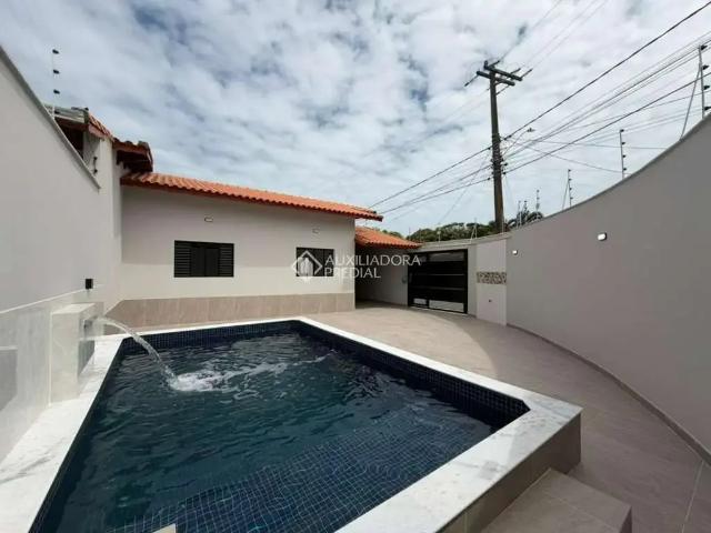 Casa / Sobrado para Venda em Itanhaém/SP Jardim Jamaica 3 Quartos