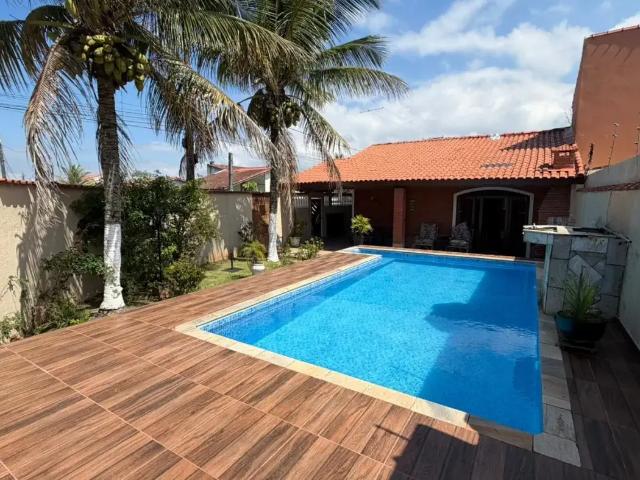 Casa / Sobrado para Venda em Itanhaém/SP Jardim Jamaica 3 Quartos
