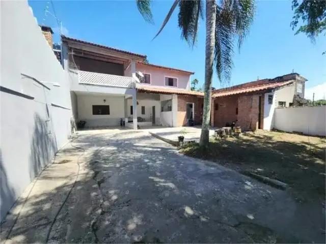 Casa / Sobrado para Venda em Itanhaém/SP Jardim Jamaica 4 Quartos