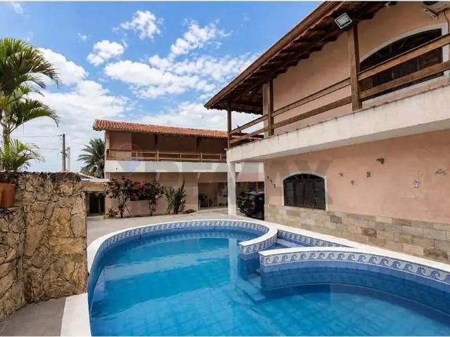 Casa / Sobrado para Venda em Itanhaém/SP Jardim Jamaica 5 Quartos