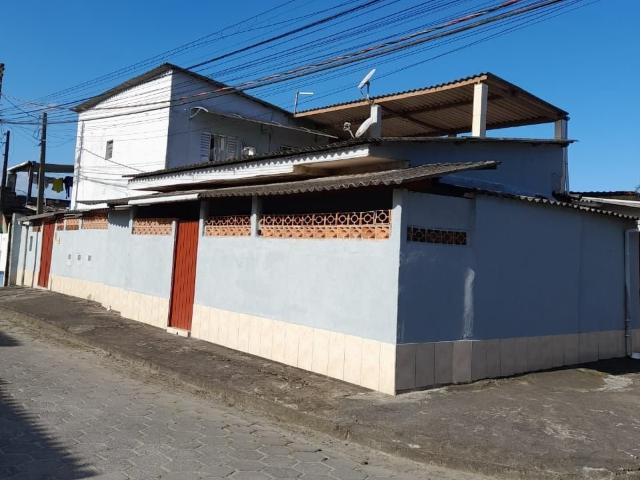 Casa / Sobrado para Venda em Itanhaém/SP Jardim Oásis 4 Quartos