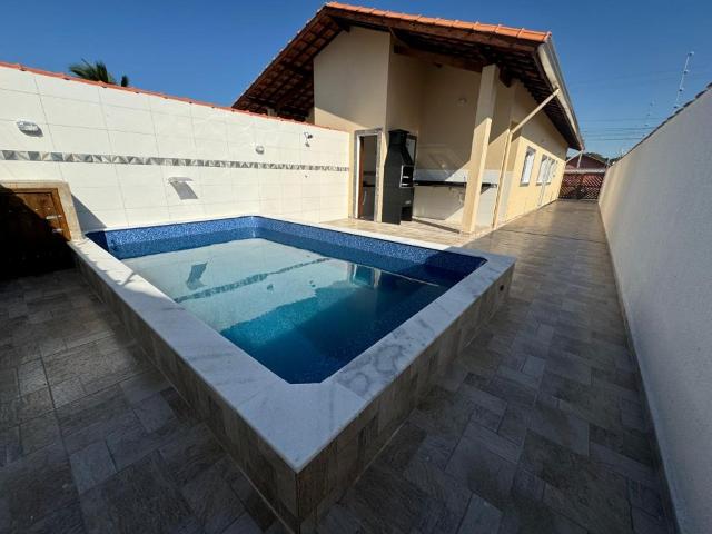 Casa / Sobrado para Venda em Itanhaém/SP Jardim Regina 2 Quartos