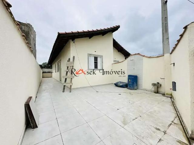 Casa / Sobrado para Venda em Itanhaém/SP Jardim São João 2 Quartos