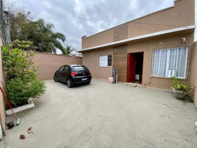 Casa / Sobrado para Venda em Itanhaém/SP Luíza Mar Mirim 4 Quartos