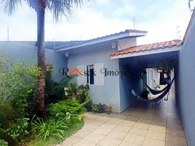 Casa / Sobrado para Venda em Itanhaém/SP Laranjeiras 2 Quartos