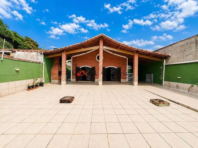 Casa / Sobrado para Venda em Itanhaém/SP Parque Augustus 4 Quartos