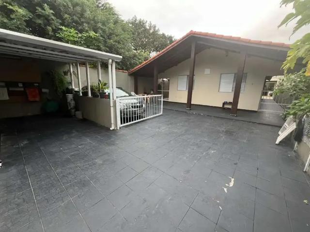 Casa / Sobrado para Venda em Itanhaém/SP Suarão 4 Quartos