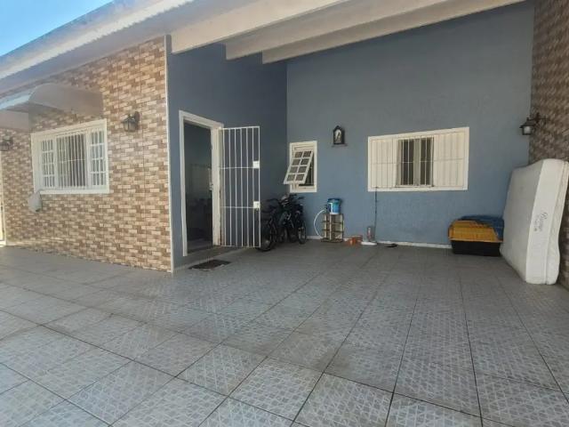 Casa / Sobrado para Venda em Itanhaém/SP Suarão 4 Quartos