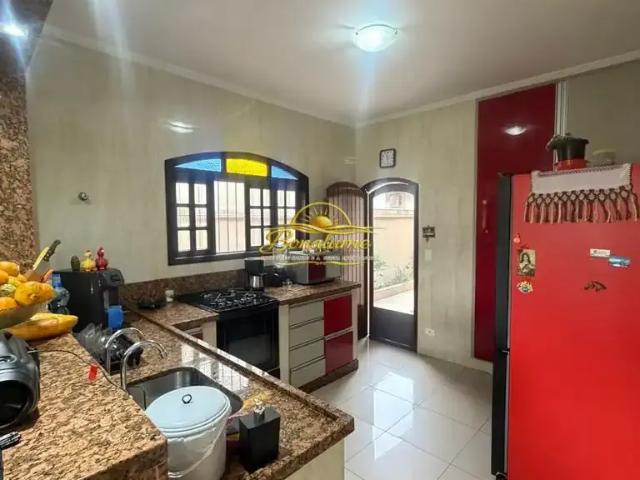Casa / Sobrado para Venda em Itanhaém/SP Suarão 4 Quartos