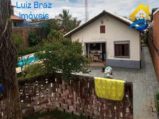 Casa / Sobrado para Venda em Itanhaém/SP Suarão 4 Quartos