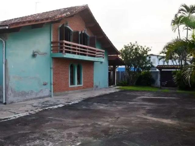 Casa / Sobrado para Venda em Itanhaém/SP Suarão 4 Quartos