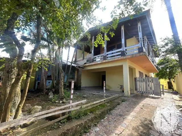 Casa / Sobrado para Venda em Itanhaém/SP Suarão 4 Quartos
