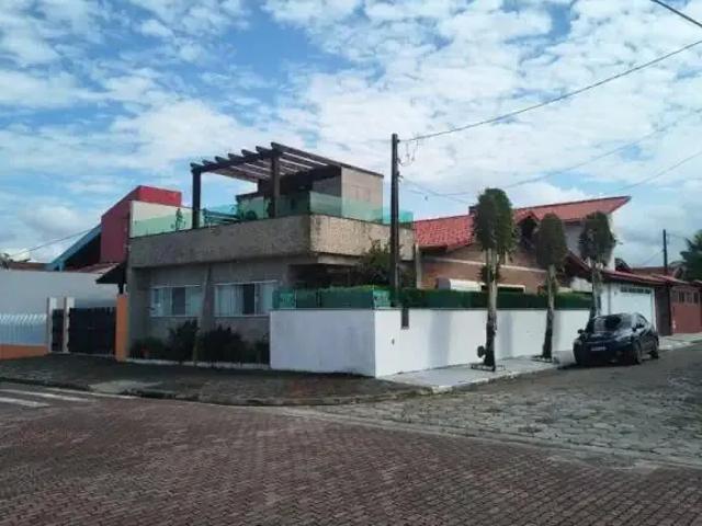 Casa / Sobrado para Venda em Itanhaém/SP Suarão 5 Quartos