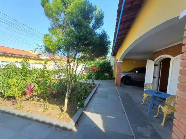 Casa / Sobrado para Venda em Itanhaém/SP Suarão 8 Quartos