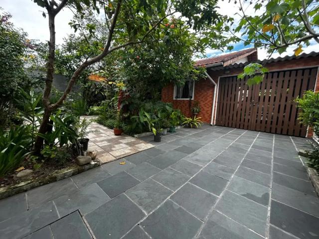Casa / Sobrado para Venda em Itanhaém/SP Suarão 2 Quartos