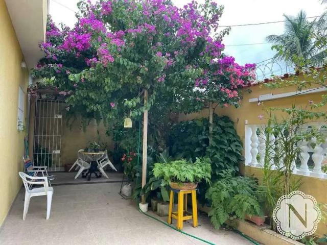 Casa / Sobrado para Venda em Itanhaém/SP Suarão 2 Quartos