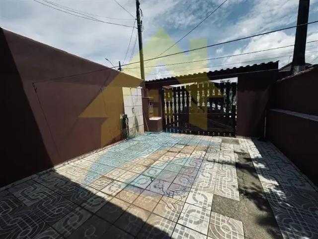 Casa / Sobrado para Venda em Itanhaém/SP Suarão 2 Quartos