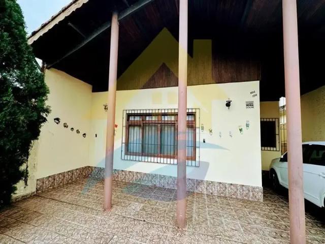 Casa / Sobrado para Venda em Itanhaém/SP Suarão 3 Quartos