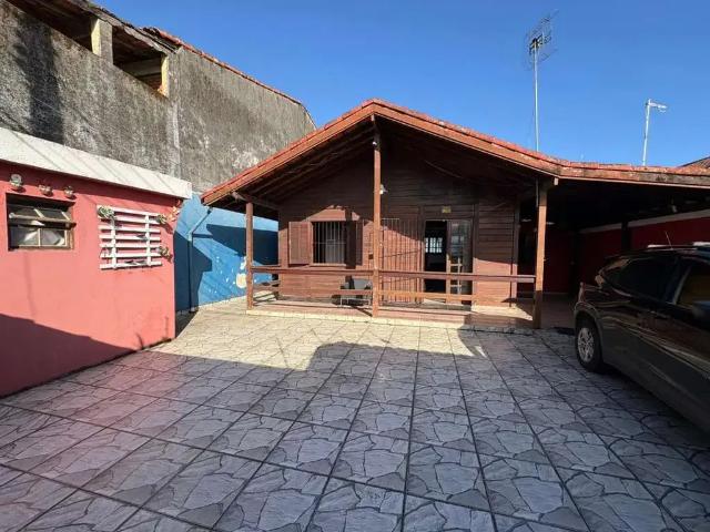 Casa / Sobrado para Venda em Itanhaém/SP Suarão 3 Quartos