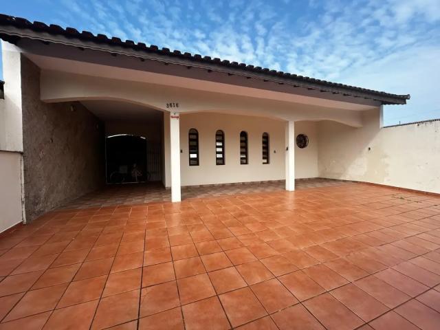 Casa / Sobrado para Venda em Itanhaém/SP Suarão 3 Quartos