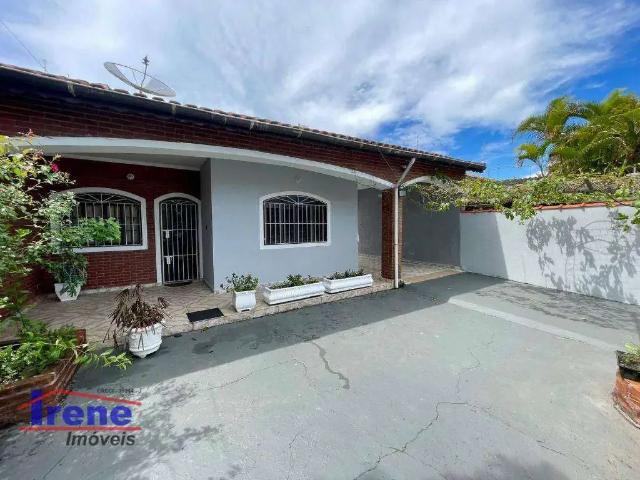 Casa / Sobrado para Venda em Itanhaém/SP Suarão 3 Quartos