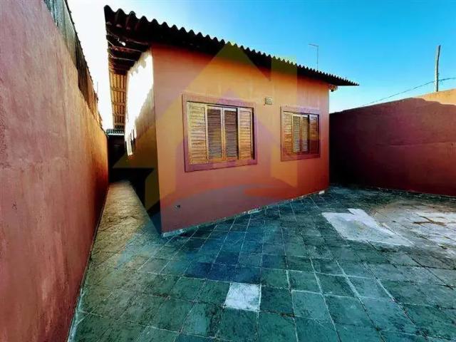 Casa / Sobrado para Venda em Itanhaém/SP Suarão 3 Quartos