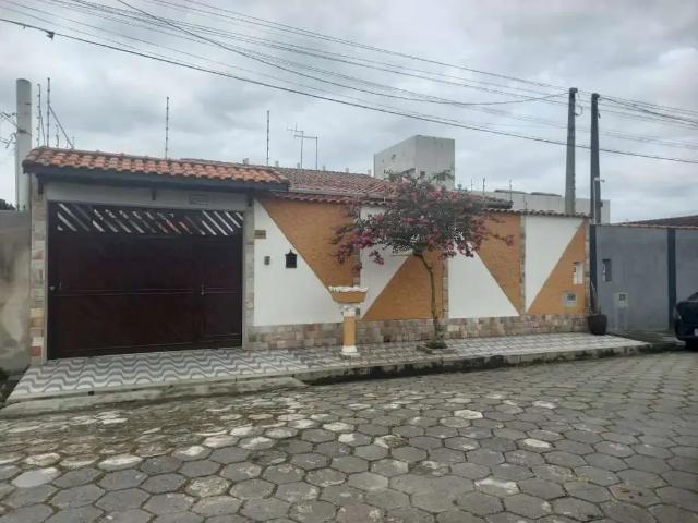 Casa / Sobrado para Venda em Itanhaém/SP Suarão 3 Quartos