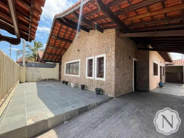 Casa / Sobrado para Venda em Itanhaém/SP Suarão 3 Quartos