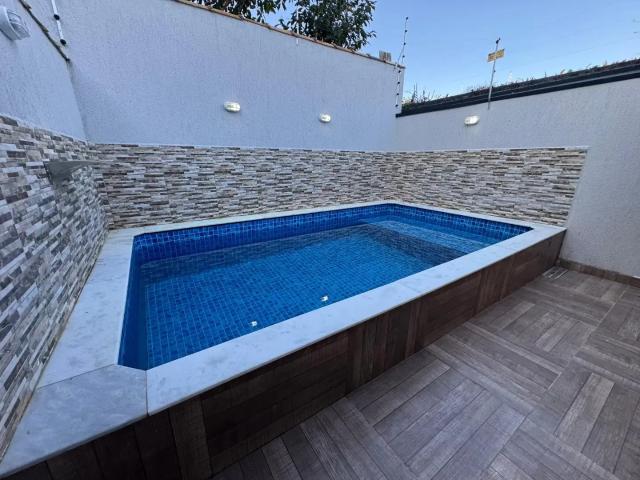 Casa / Sobrado para Venda em Itanhaém/SP Santa Júlia 2 Quartos