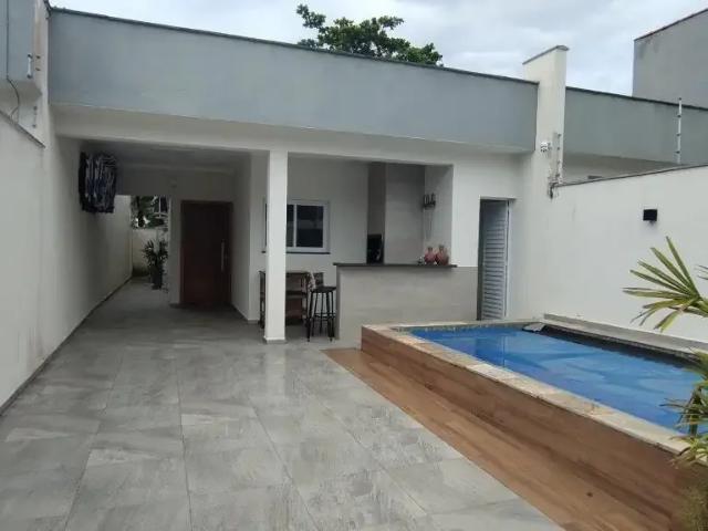 Casa / Sobrado para Venda em Itanhaém/SP Santa Júlia 3 Quartos