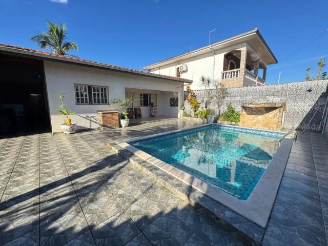 Casa / Sobrado para Venda em Itanhaém/SP Satélite 3 Quartos