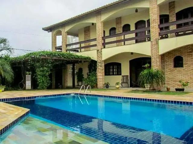 Casa / Sobrado para Venda em Itanhaém/SP Satélite 4 Quartos