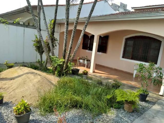 Casa / Sobrado para Venda em Itanhaém/SP Savoy 3 Quartos