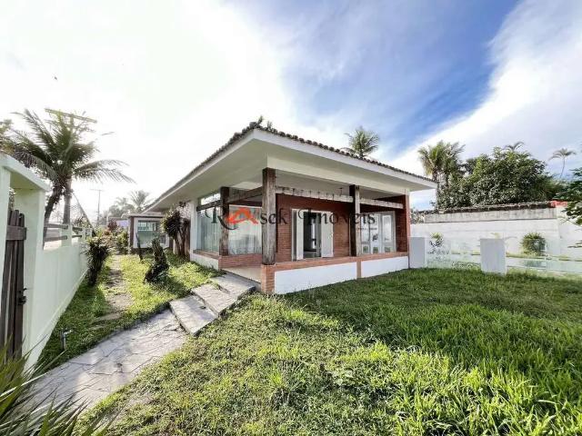 Casa / Sobrado para Venda em Itanhaém/SP Vila Loty 4 Quartos