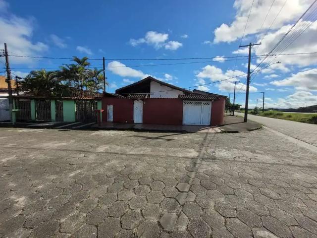 Casa / Sobrado para Venda em Itanhaém/SP Vila Loty 4 Quartos