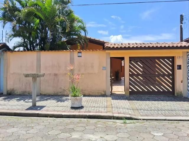 Casa / Sobrado para Venda em Itanhaém/SP Vila Loty 3 Quartos