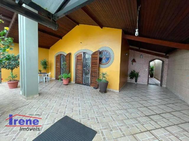 Casa / Sobrado para Venda em Itanhaém/SP Vila São Paulo 5 Quartos