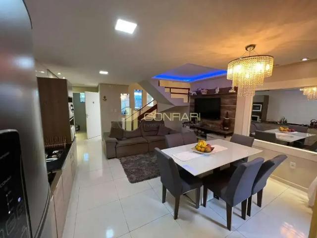 Casa / Sobrado para Venda em Itapema/SC Meia Praia 3 Quartos