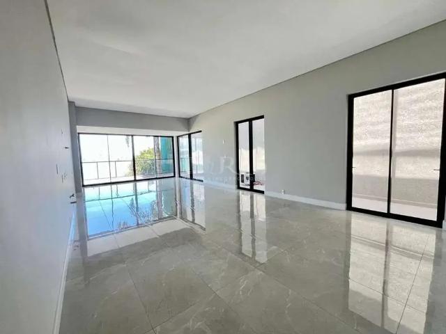 Casa / Sobrado para Venda em Itapema/SC Meia Praia 3 Quartos