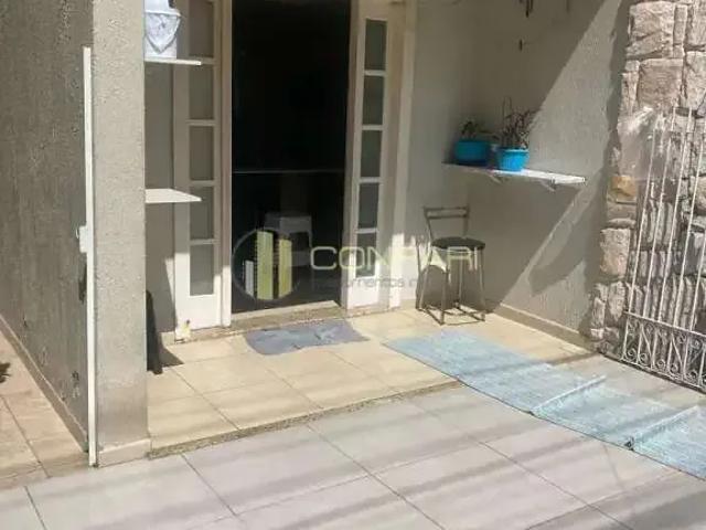 Casa / Sobrado para Venda em Itapema/SC Meia Praia 3 Quartos
