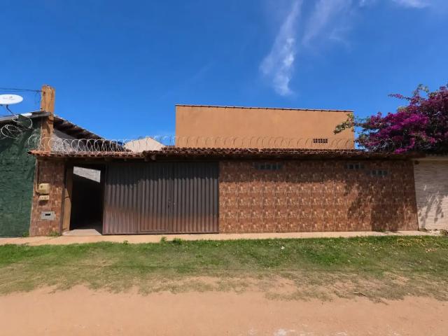Casa / Sobrado para Venda em Itapemirim/ES Praia de Itaipava 3 Quartos