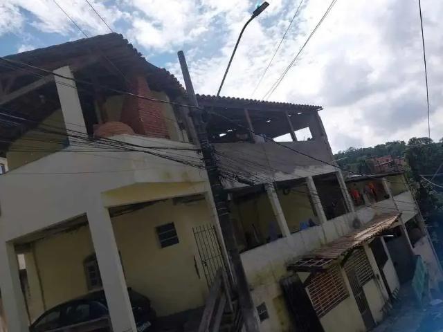 Casa / Sobrado para Venda em Itapecerica da Serra/SP Centro 9 Quartos