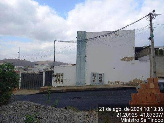 Casa / Sobrado para Venda em Itaperuna/RJ Aeroporto 2 Quartos