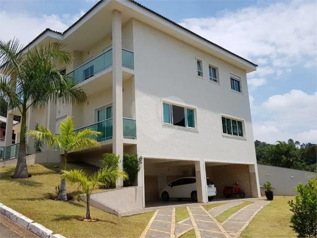 Casa / Sobrado para Venda em Itapevi/SP Condomínio Nova São Paulo 4 Quartos