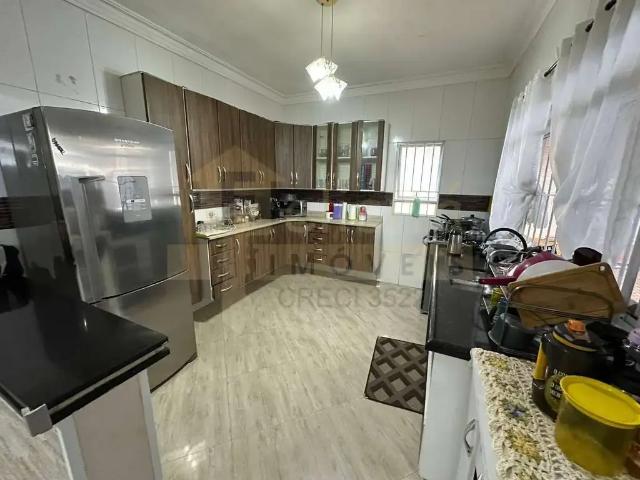 Casa / Sobrado para Venda em Itapevi/SP Itaparica 3 Quartos