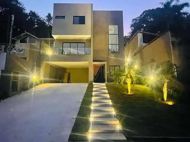 Casa / Sobrado para Venda em Itapevi/SP Transurb 3 Quartos