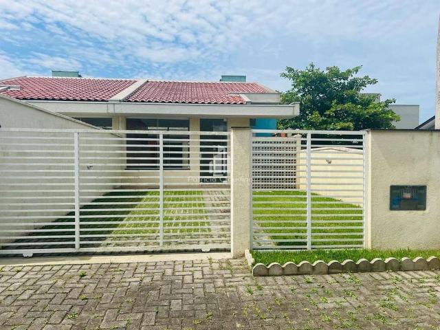 Casa / Sobrado para Venda em Itapoá/SC Barra do Sai 3 Quartos