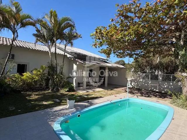 Casa / Sobrado para Venda em Itapoá/SC Barra do Sai 3 Quartos