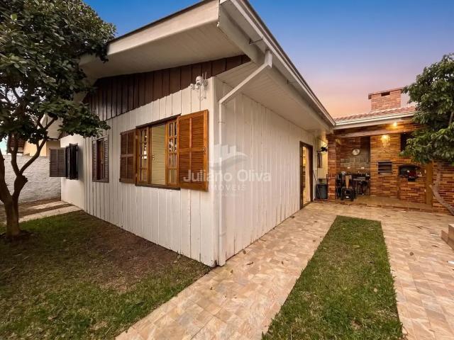 Casa / Sobrado para Venda em Itapoá/SC Barra do Sai 3 Quartos